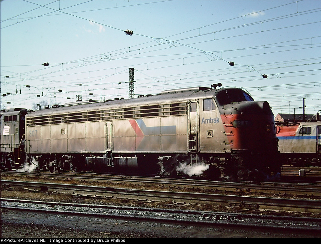 Amtrak E8A #307 at New Haven - 1976